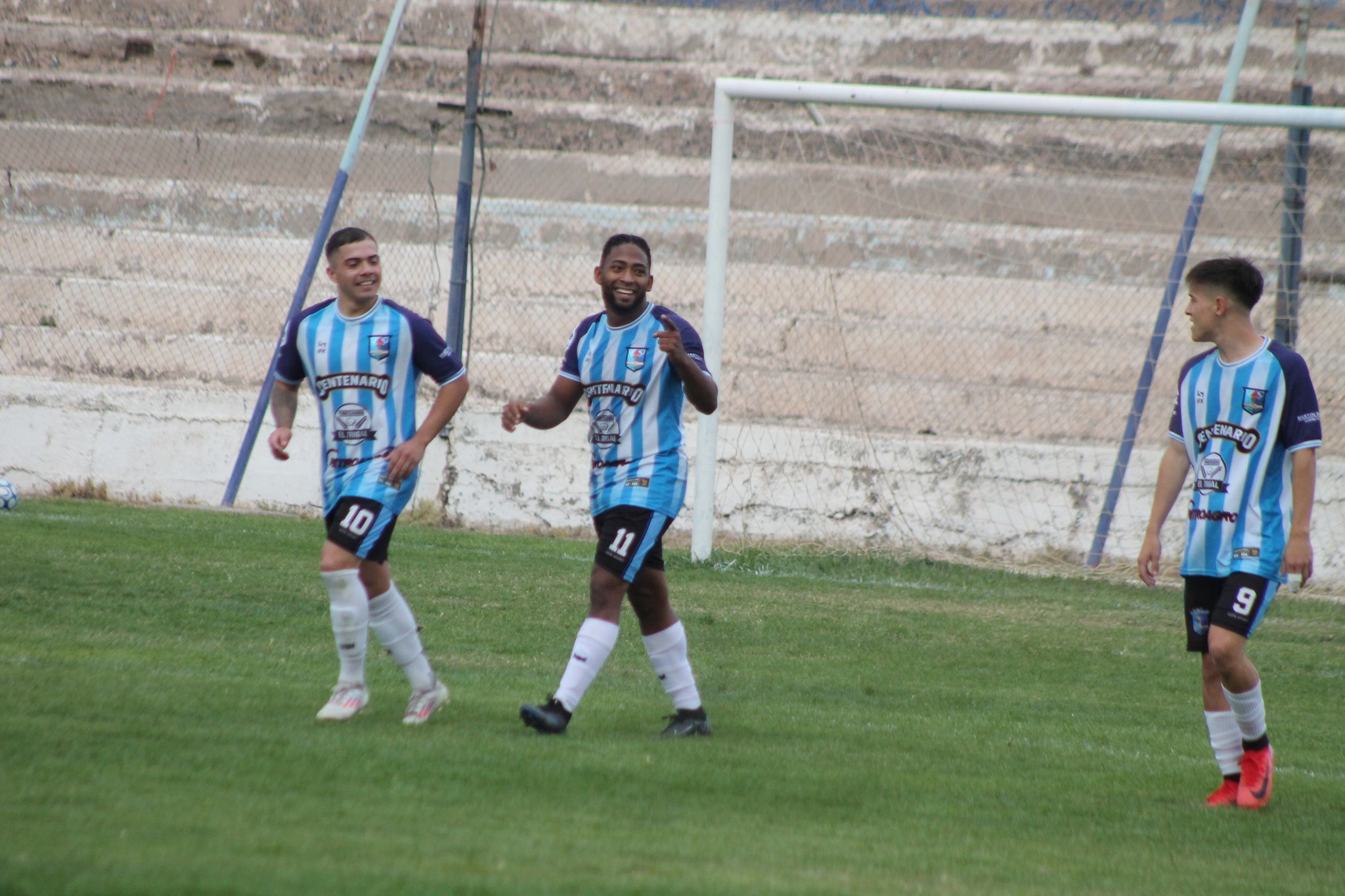 Goleada de Centenario a Bicicross con Jhon Ramírez como figura ...