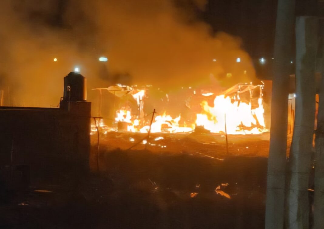 Se incendió una casilla en cercanías al tanque de la meseta ...